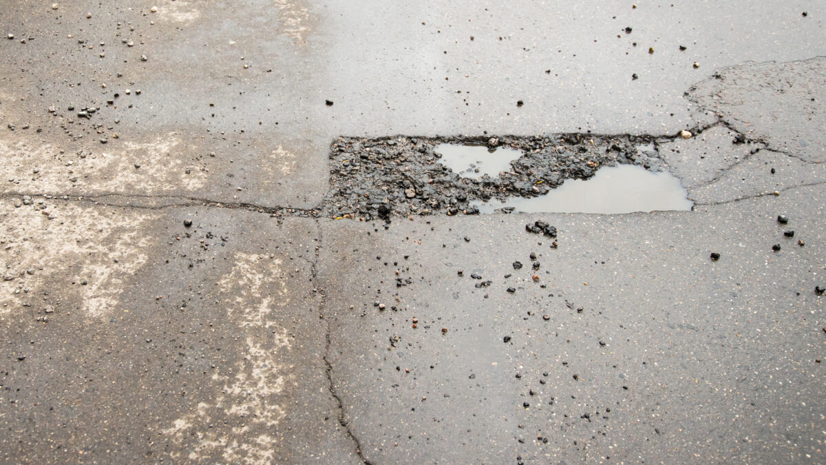 Crack Filling Kenosha Wisconsin - Armored Asphalt