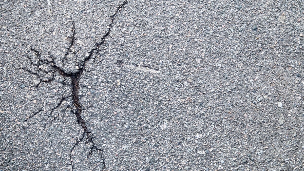 Crack Filling Kenosha Wisconsin - Armored Asphalt